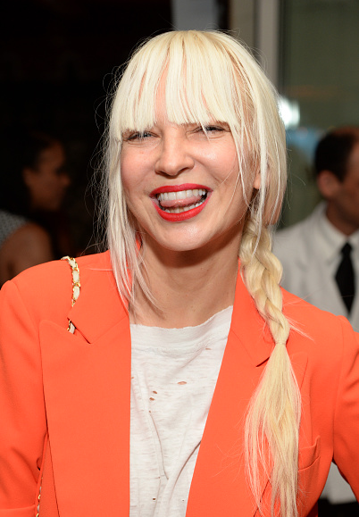 Sia’s REAL face revealed | Nova 969