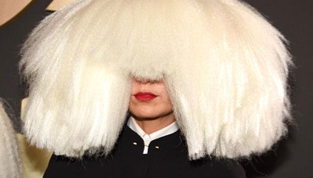 Sia’s REAL face revealed | Nova 919